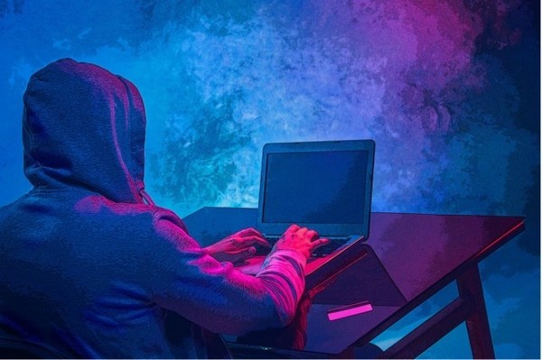 The Government Should Implement the Internet Real-Name System